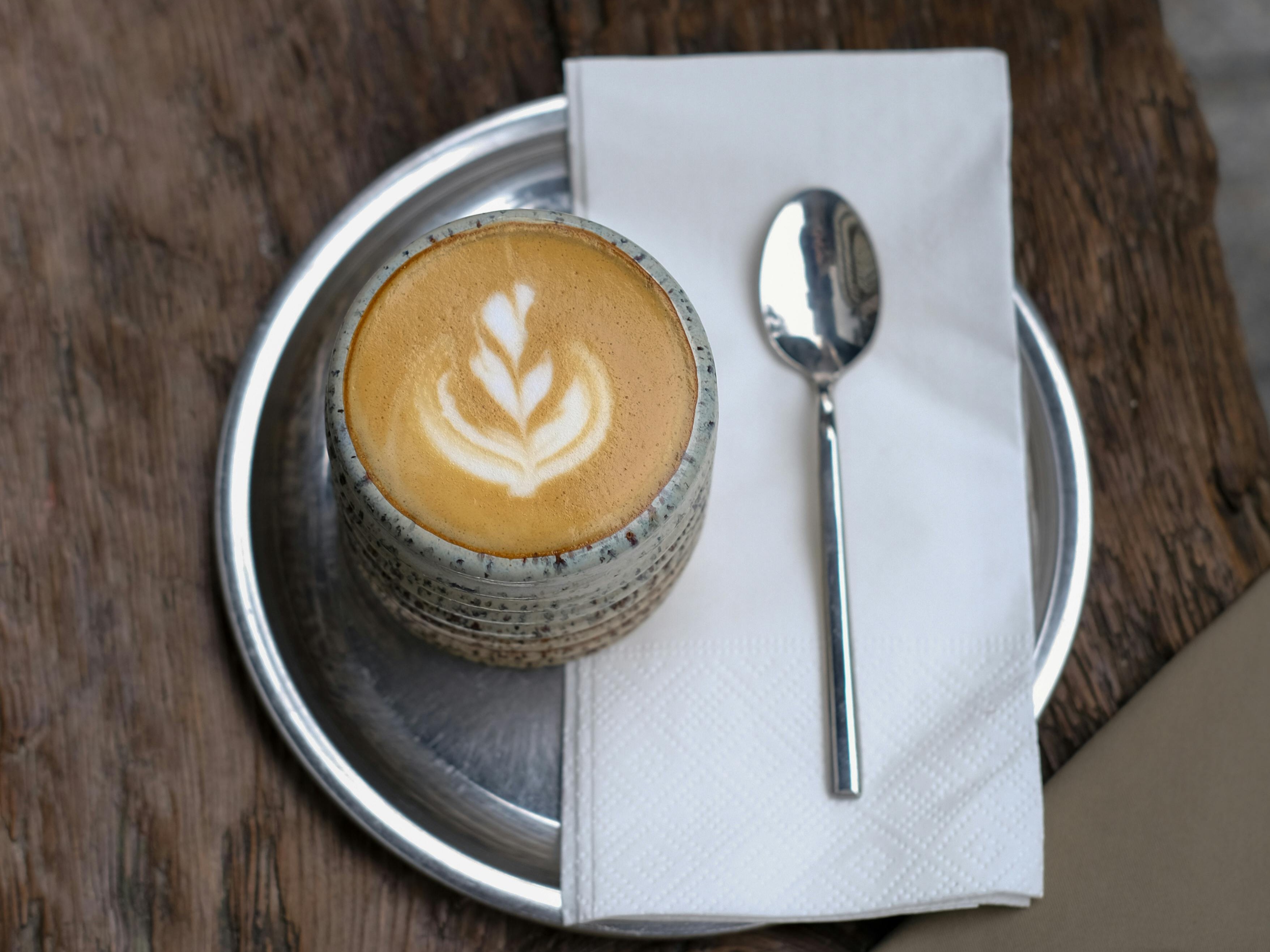 Aprenda a fazer capuccino caseiro que fica pronto em até 15 minutos