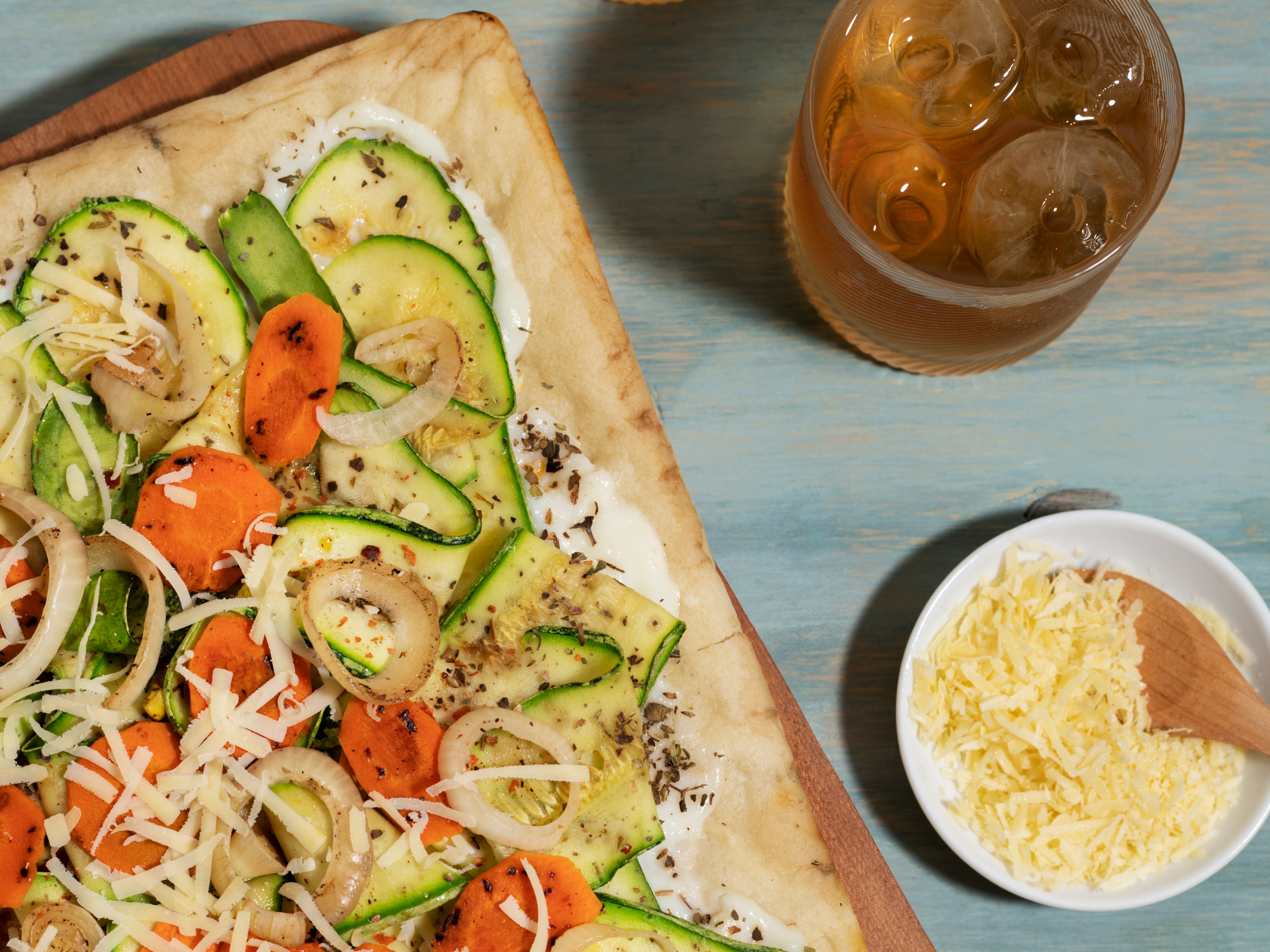 Descubra como fazer uma pizza fit que une alto teor de proteína e baixa ...
